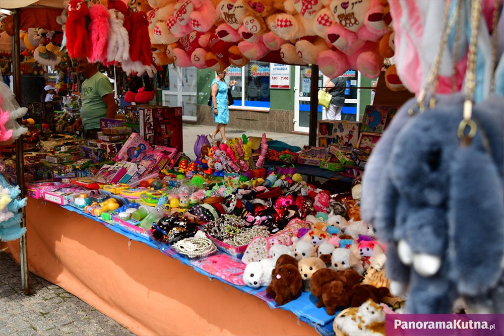 Stragany na Placu Wolności. Trwa odpust parafii św. Wawrzyńca [ZDJĘCIA ...