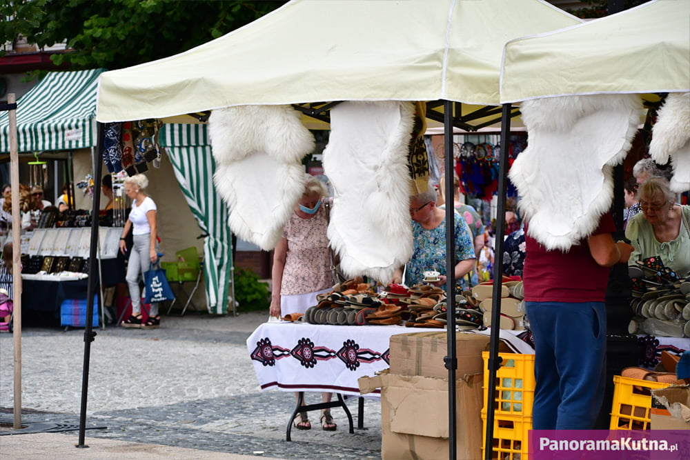 Stragany na Placu Wolności. Trwa odpust parafii św. Wawrzyńca [ZDJĘCIA ...