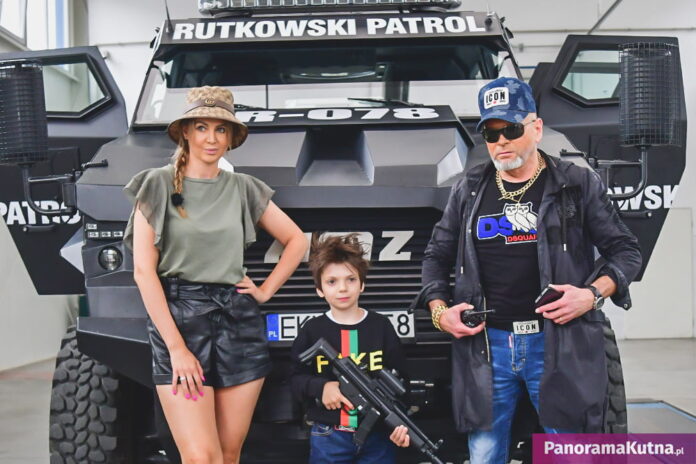 [ZDJĘCIA/WIDEO] Ten pojazd budzi respekt! Rutkowski kupił opancerzonego ...