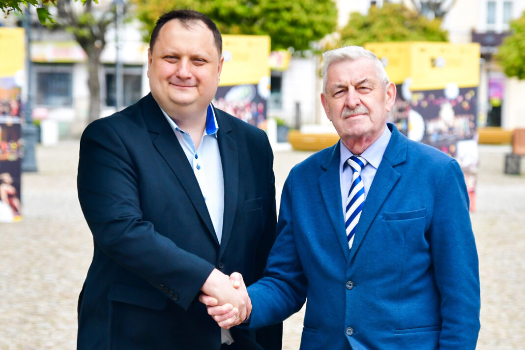 Prezydent Kutna Zbigniew Burzyński poparł Michała Łuczaka, kandydata na ...